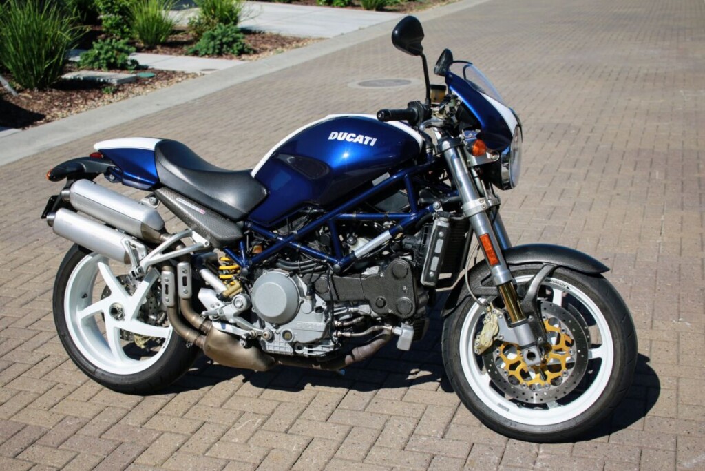 DUCATI Motorcycles - Cruizador